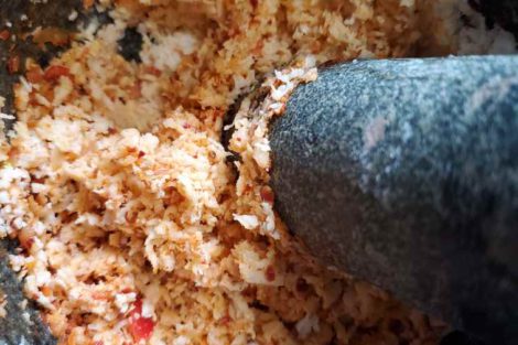 Sri Lankan Coconut Sambol - Hungry Lankan