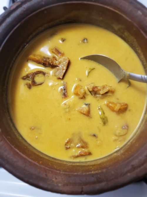 Sri Lankan Dry Fish Curry - Hungry Lankan