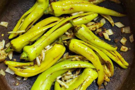 Sri Lankan Malu Miris (Capsicum) Curry - Hungry Lankan