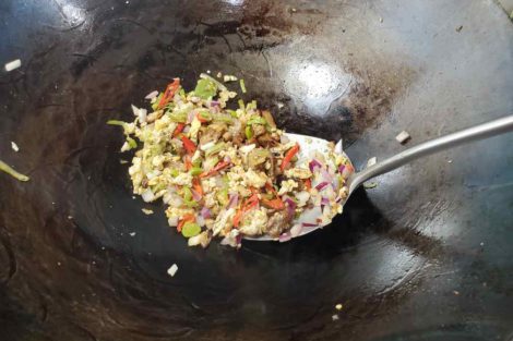 Sri Lankan Chicken kottu - Hungry Lankan