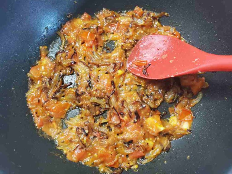 Chicken Dum Biryani (Pakki style) - Hungry Lankan