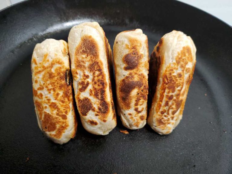 Sri Lankan Vegetable Roti (Elawalu Roti) - Hungry Lankan