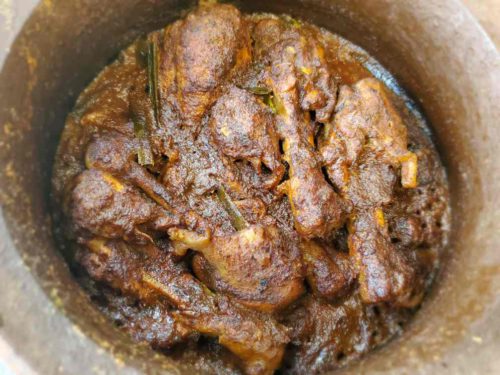 Chicken Curry with Roasted Coconut - Hungry Lankan